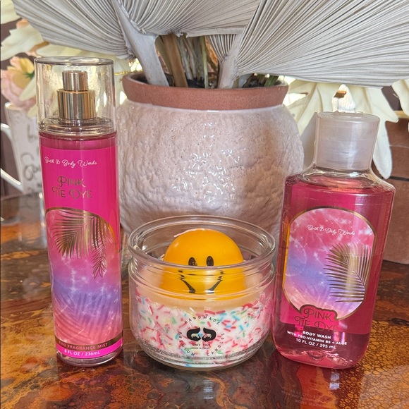 Bath & Body Works | Bath & Body | Bbw Pink Tie Dye Body Wash Mist ...